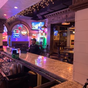 DUBLIN’S PASS IRISH PUB AMERICAN EATERY - 48 Photos & 88 Reviews - 317 ...