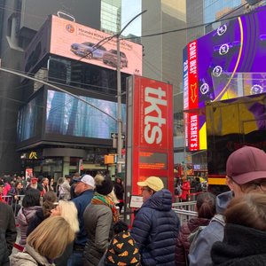 TKTS TIMES SQUARE - 141 Photos & 281 Reviews - Ticket Sales - 47th St ...