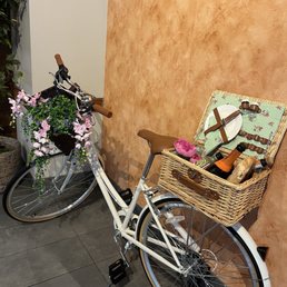 LIZZANO - Updated December 2025 - 92 Photos & 38 Reviews - 636 N Wells ...