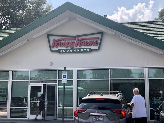 KRISPY KREME - 250 Photos & 150 Reviews - 549 N Person St, Raleigh, NC ...