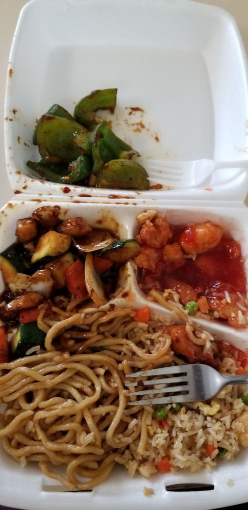 FAST WOK - 25 Photos & 74 Reviews - 2650 Cameron Park Dr, Cameron Park ...