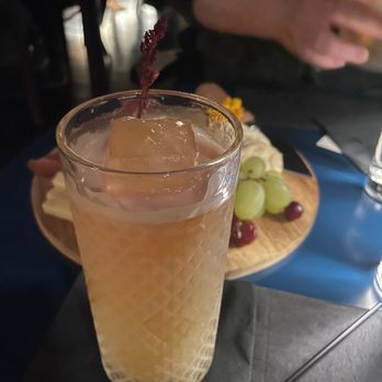 FLORA - Updated January 2026 - 181 Photos & 62 Reviews - 4500 SW Watson ...