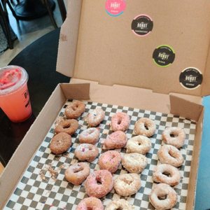 THE DONUT - 2946 Jeremiah Ln NW, Rochester, Minnesota - Donuts - Yelp