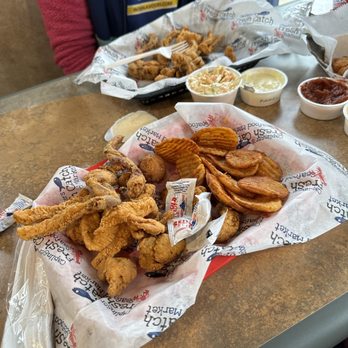 CAPLINGER’S FRESH CATCH - Updated August 2025 - 182 Photos & 162 ...