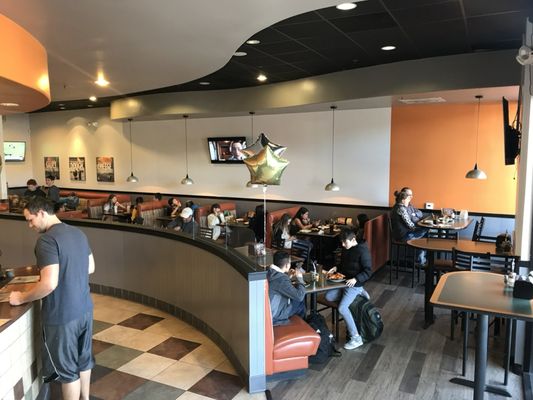 ROUND TABLE PIZZA - Updated June 2024 - 131 Photos & 153 Reviews ...