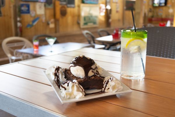 CRICKETS BAR AND GRILLE - 30 Photos & 28 Reviews - 1733 E Midlothian ...