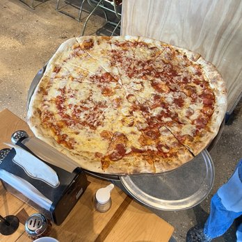 LAZY MOON PIZZA - Updated February 2025 - 897 Photos & 918 Reviews ...