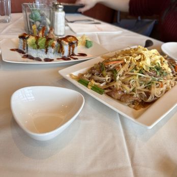 SESAME INN - Updated February 2025 - 145 Photos & 259 Reviews - 711 ...