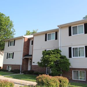 ONE LYTLE PLACE APARTMENTS - 51 Photos & 21 Reviews - 621 E Mehring Way ...