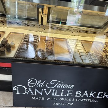 OLD TOWNE DANVILLE BAKERY & CAFE - Updated January 2025 - 493 Photos ...