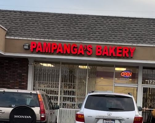 PAMPANGA’S BAKERY ARTESIA - Updated June 2025 - 672 Photos & 390 ...