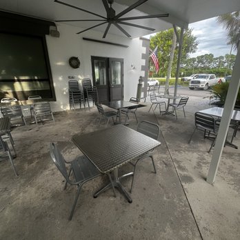 PORTSIDE BREAKFAST & LUNCH - Updated October 2025 - 189 Photos & 140 ...