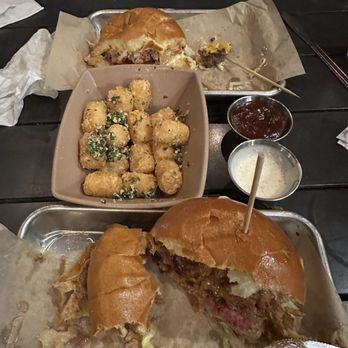 BURGER BENCH - Updated March 2025 - 50 Photos & 24 Reviews - 230 Main ...