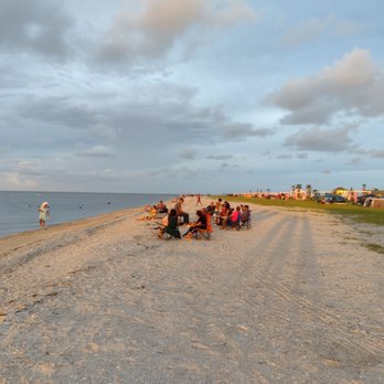 MAGNOLIA BEACH - Updated September 2025 - 30 Photos & 12 Reviews - 1707 ...