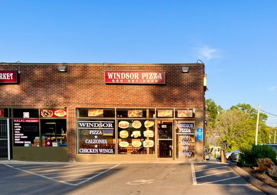 WINDSOR PIZZA - Updated August 2025 - 55 Photos & 29 Reviews - 396 ...