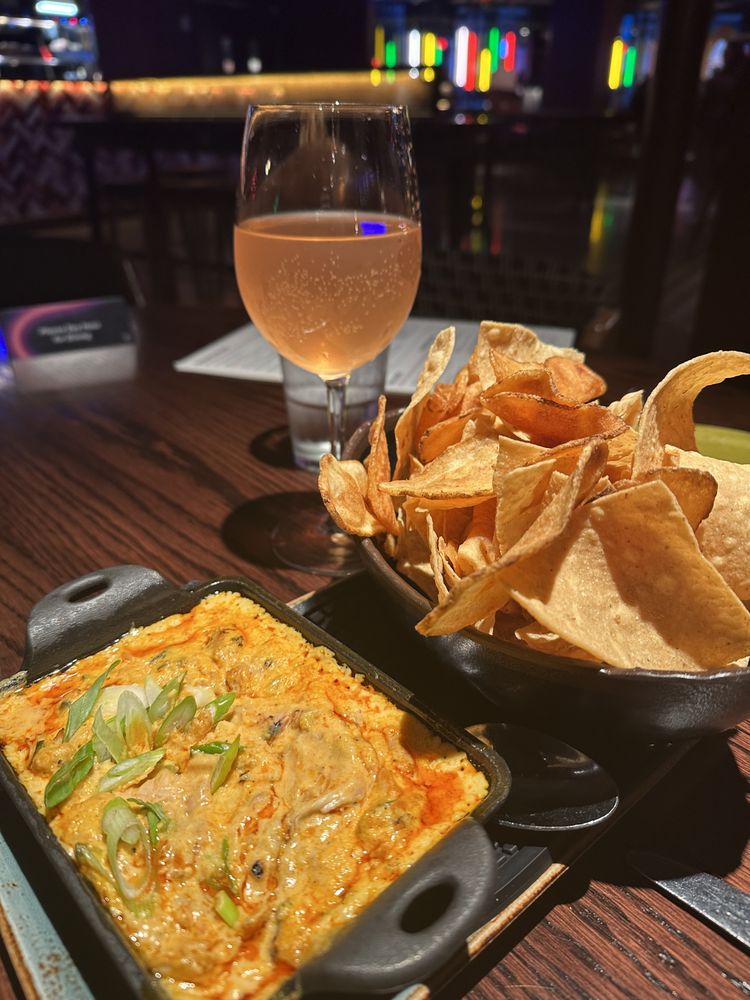 PUTTSHACK - BOSTON - Updated August 2025 - 429 Photos & 245 Reviews ...