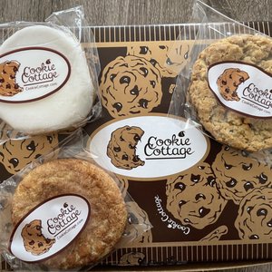 COOKIE COTTAGE INC - 32 Photos & 52 Reviews - 620 W. Washington Center ...