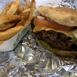 STAMPS SUPER BURGERS - Updated October 2025 - 193 Photos & 225 Reviews ...