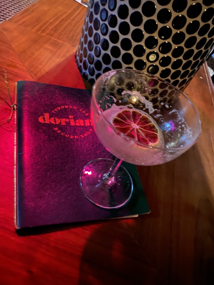 DORIAN’S - Updated December 2024 - 139 Photos & 89 Reviews - 1939 W ...
