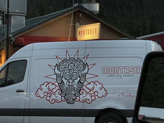 MONTASIA - Updated August 2025 - 59 Photos & 66 Reviews - 15 West Main ...