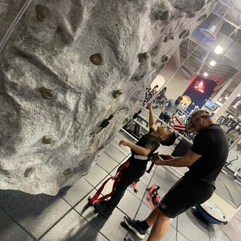 IN-SHAPE FITNESS - Updated December 2025 - 85 Photos & 201 Reviews ...