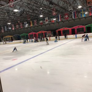 PINES ICE ARENA - 82 Photos & 85 Reviews - 12425 Taft St, Pembroke ...