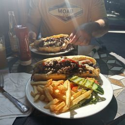 SPRINGBOK BAR & GRILL - Updated December 2025 - 443 Photos & 806 ...