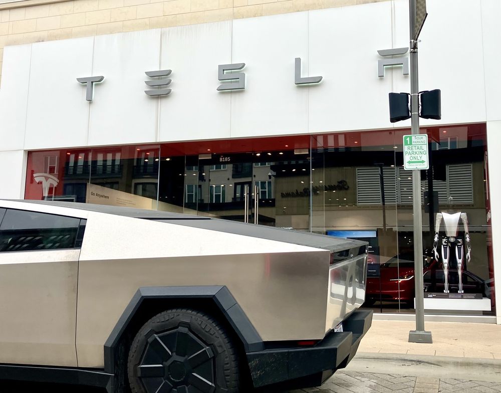 TESLA - Updated January 2026 - 18 Photos & 18 Reviews - 7500 Windrose ...