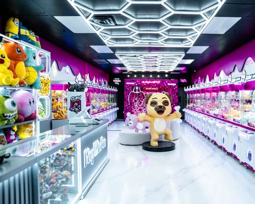 CLAW WORLD - Updated April 2024 - 72 Photos & 50 Reviews - 8665 W ...