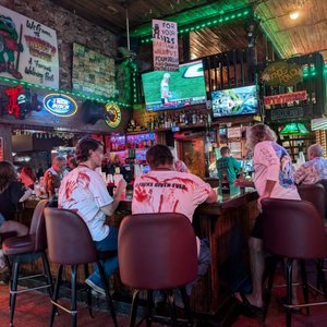 RAZZLE’S - Updated June 2025 - 24 Photos & 77 Reviews - 611 Seabreeze ...