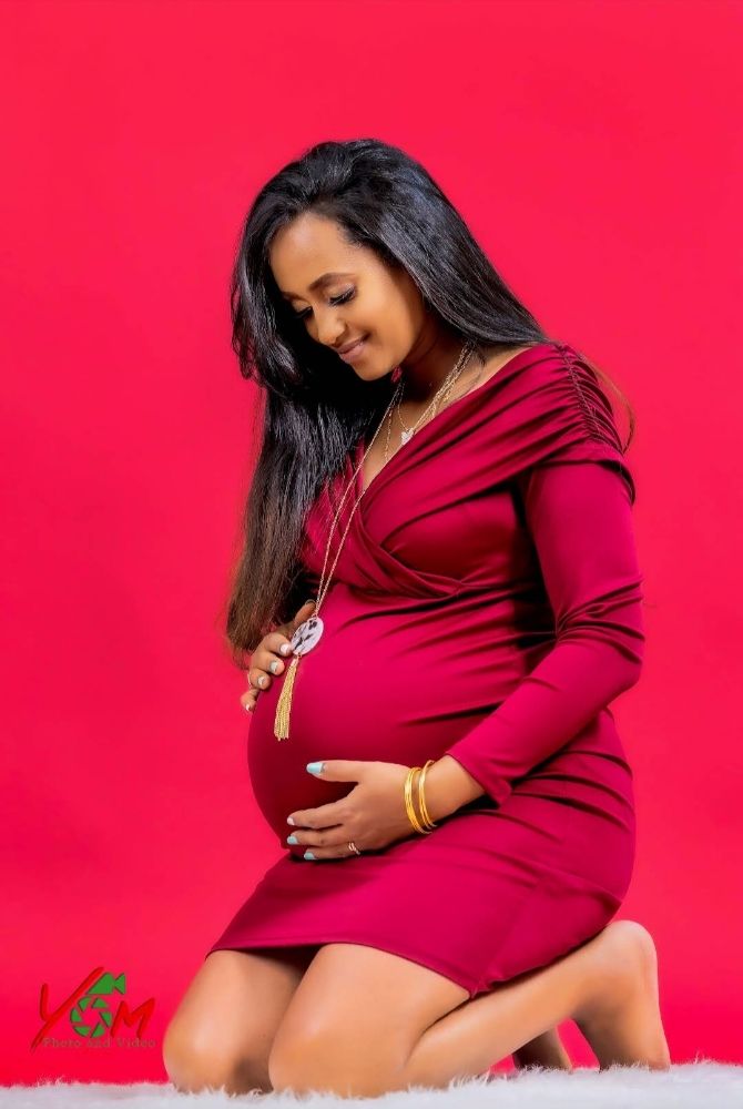 YOM PHOTO AND VIDEO STUDIO - Session Photography - 5820 Seminary Rd ...