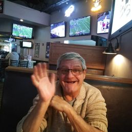 HOOLIGANS EASTSIDE GRILL - Updated July 2025 - 64 Photos & 89 Reviews ...