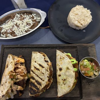 LION FISH - Updated May 2024 - 946 Photos & 406 Reviews - Erasmo ...