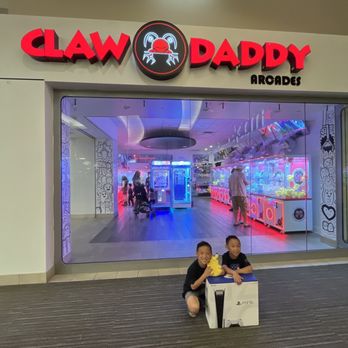 CLAW DADDY ARCADES - 92 Photos & 71 Reviews - 2134 Montebello Town Ctr ...