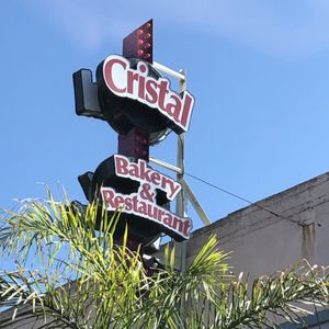 LA ESTRELLA BAKERY - Updated May 2025 - 100 Photos & 119 Reviews - 3855 ...