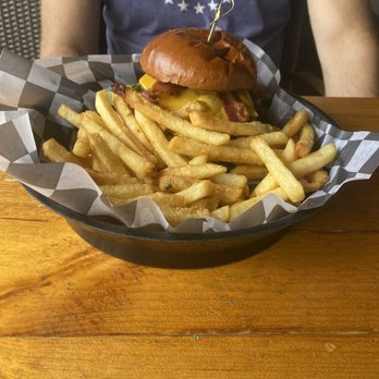 THE GATEWAY TAVERN - Updated October 2025 - 136 Photos & 257 Reviews ...