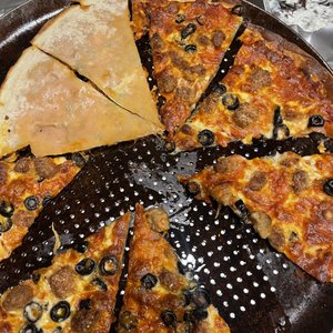 MARIO MCGEE’S PIZZA - Updated January 2026 - 41 Photos & 92 Reviews ...