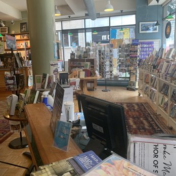 MALAPROP’S BOOKSTORE/CAFE - Updated April 2024 - 131 Photos & 227 ...