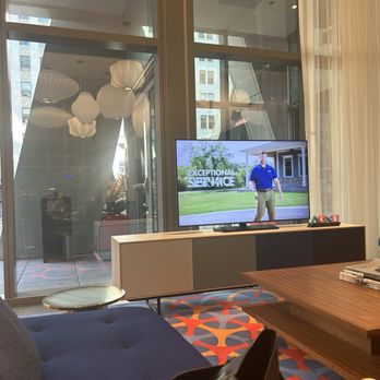 CITIZENM CHICAGO DOWNTOWN HOTEL - Updated July 2024 - 173 Photos & 36 ...