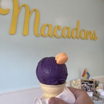 MACADONS - Updated July 2025 - 812 Photos & 419 Reviews - 826 S 3rd St ...