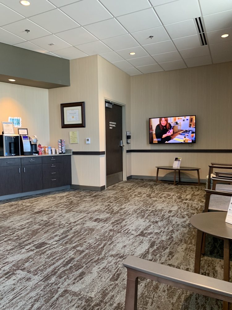 LAWRENCE SURGERY CENTER - Updated January 2026 - 10 Photos - 6265 Rock ...