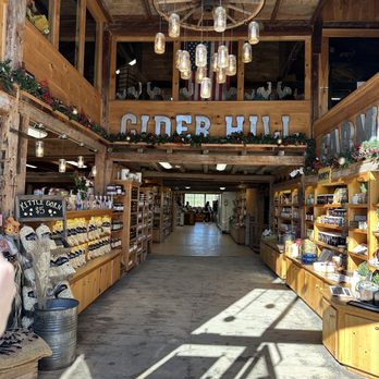CIDER HILL FARM - Updated October 2025 - 404 Photos & 284 Reviews - 45 ...