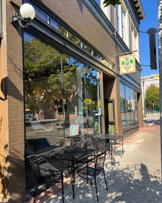 BULA KAVA HOUSE - 89 Photos & 125 Reviews - 3115 SE Division St, Portland, Oregon - Lounges ...