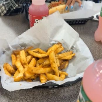 SMP MINI MART - Updated December 2025 - 47 Photos & 44 Reviews - 1341 ...