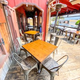 MAVERICK SALOON - Updated July 2025 - 294 Photos & 225 Reviews - 3687 ...