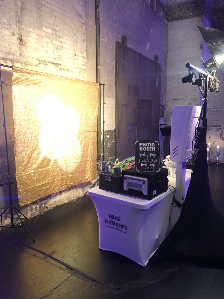 MINNE PHOTO BOOTH - 12 Photos - 1500 Jackson St NE, Minneapolis ...