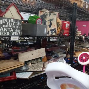 GOODWILL CLEARANCE CENTER - Updated June 2024 - 28 Photos & 57 Reviews ...