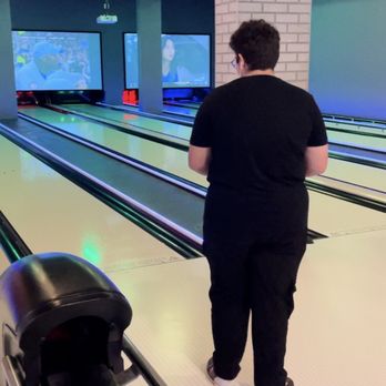 1UP ENTERTAINMENT + SOCIAL - Updated September 2025 - 102 Photos & 44 ...