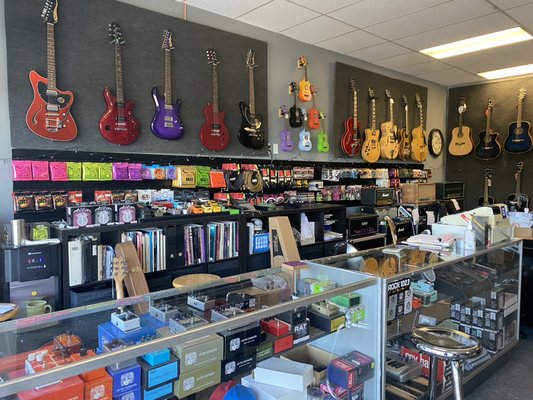 AMERICAN MUSIC STORE - Updated August 2024 - 54 Photos & 28 Reviews ...