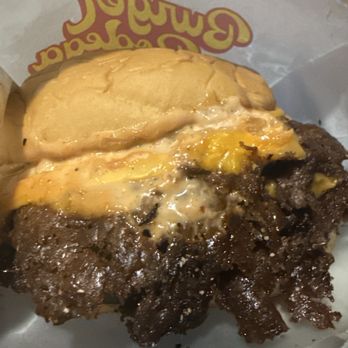 BURGER BODEGA - Updated April 2025 - 890 Photos & 481 Reviews - 4520 ...